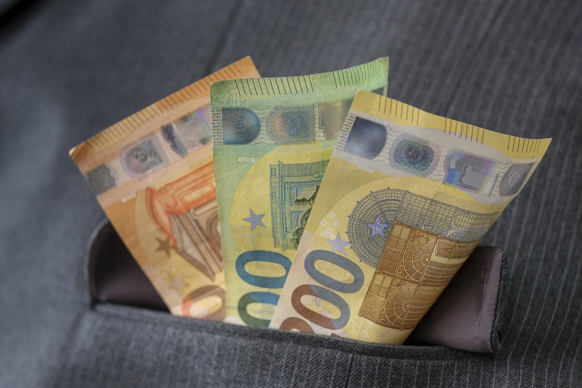 Corruption cops say trend of bribing officials continues