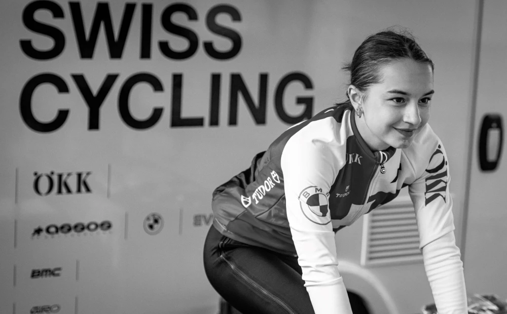 Izdzisusi 18 gadus jaunās Šveices riteņbraucējas Murielas Fureres ...