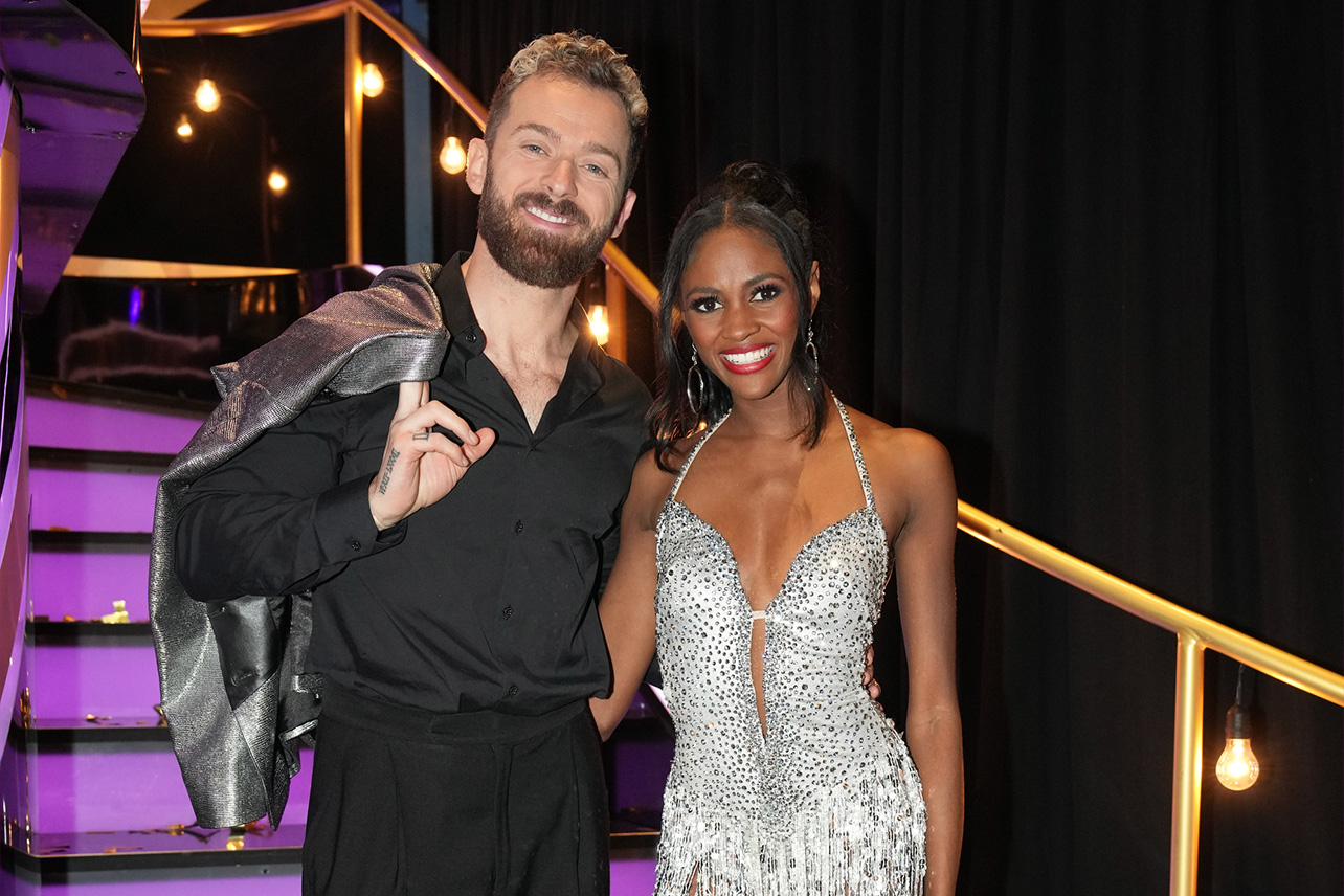 Bachelorette Charity Lawson Breaks Down About “Damaging” Bullying She ...
