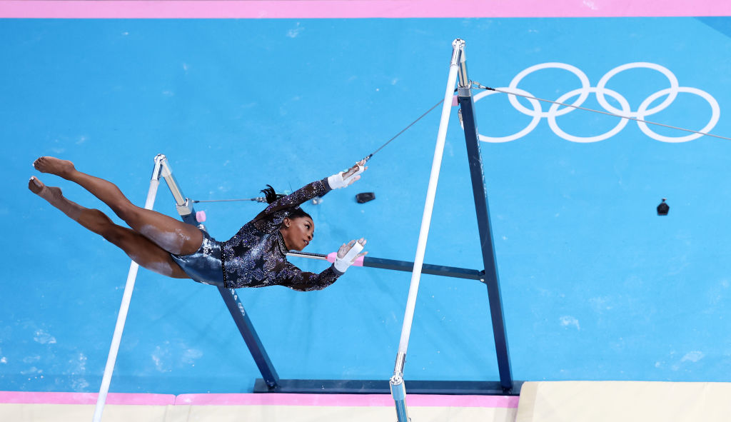 What Are 'the Twisties' in Gymnastics? Simone Biles Faced the Condition ...