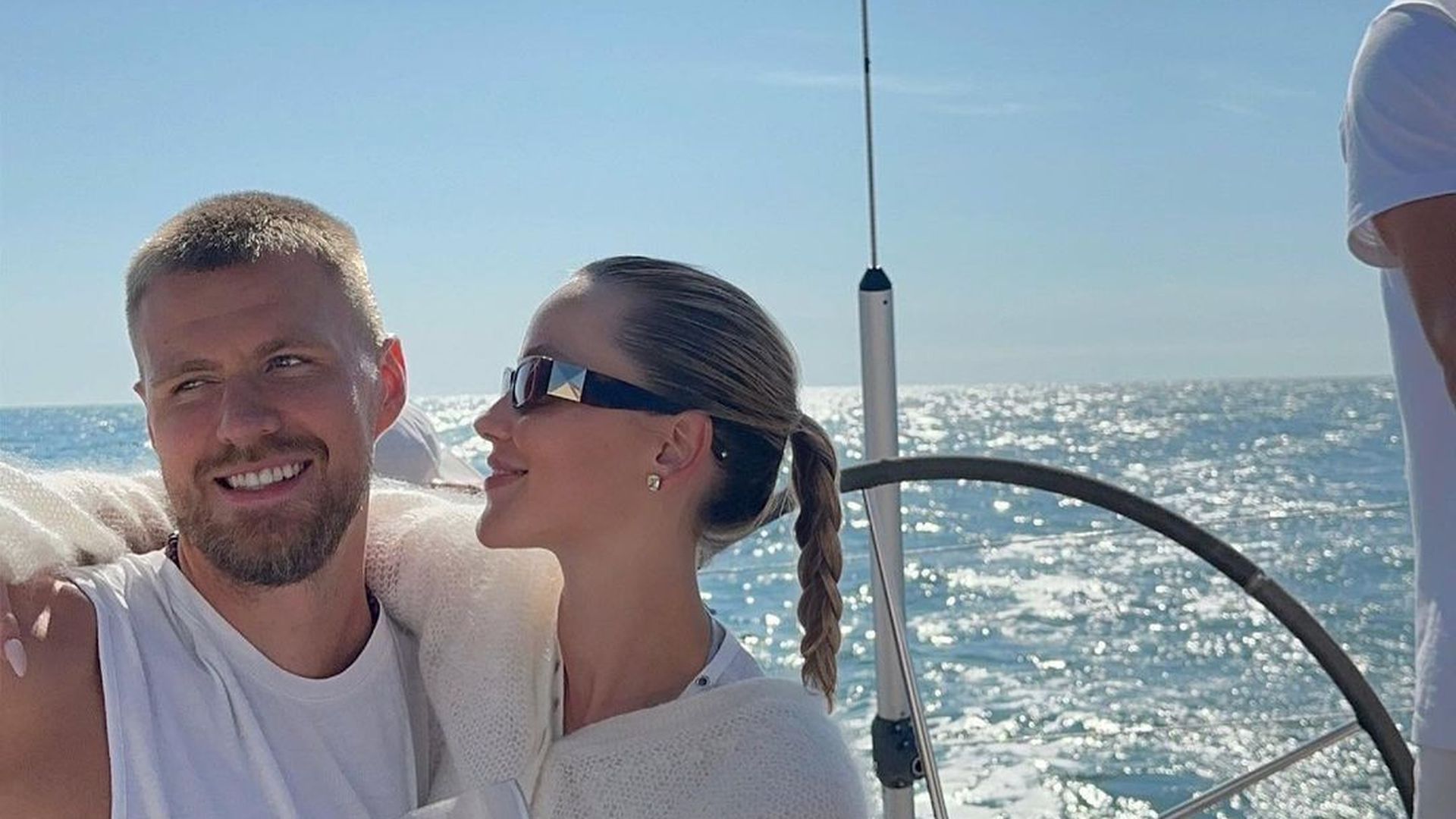 Kā viss sākās? Laura Vizla pastāsta par attiecībām ar Porziņģi