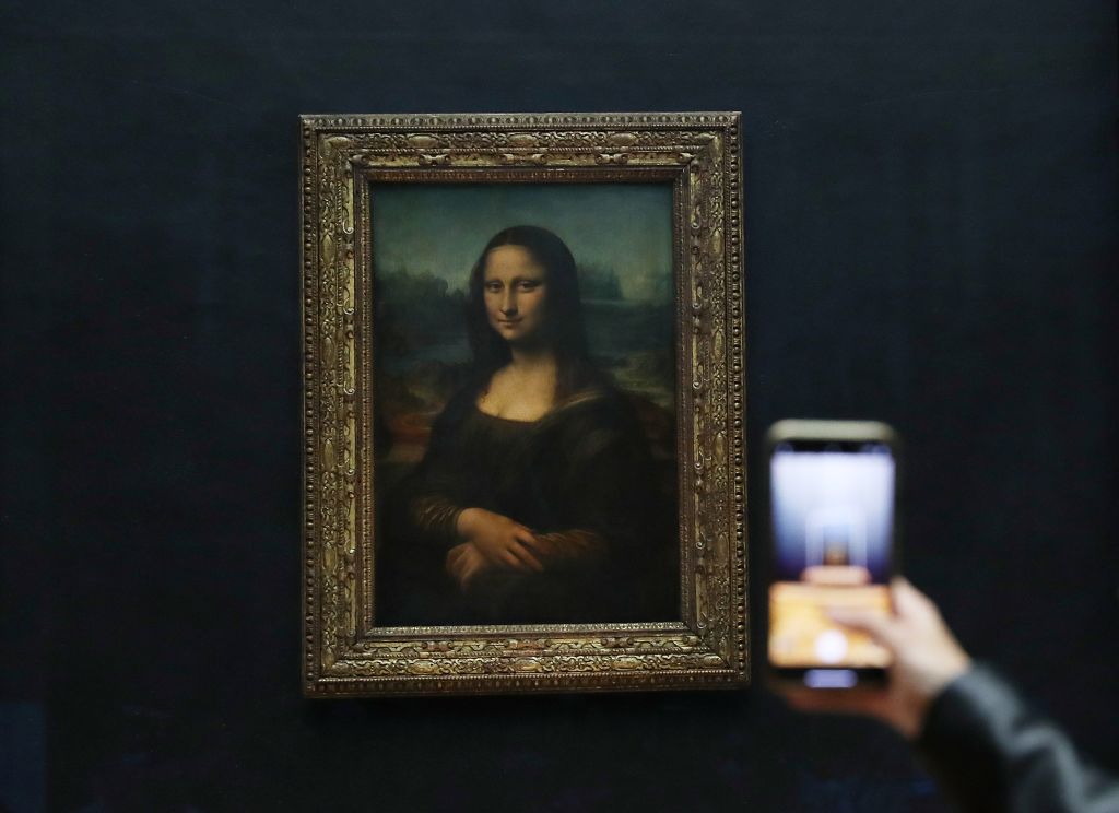 AI-Generated Video of the Mona Lisa Rapping Sparks Strong Reactions ...