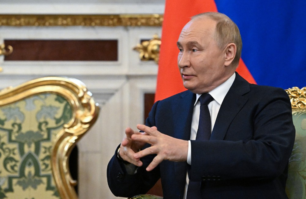 Putins atdzīvina Padomju Savienību: Staļina statujas, Sarkanā armija un ...