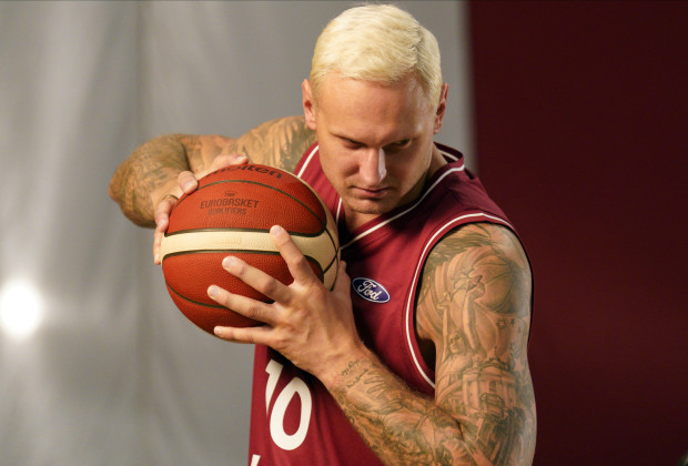 Raitis Timma beidzot pastāsta par traģēdiju, kas pārrāva attiecības ar dēlu