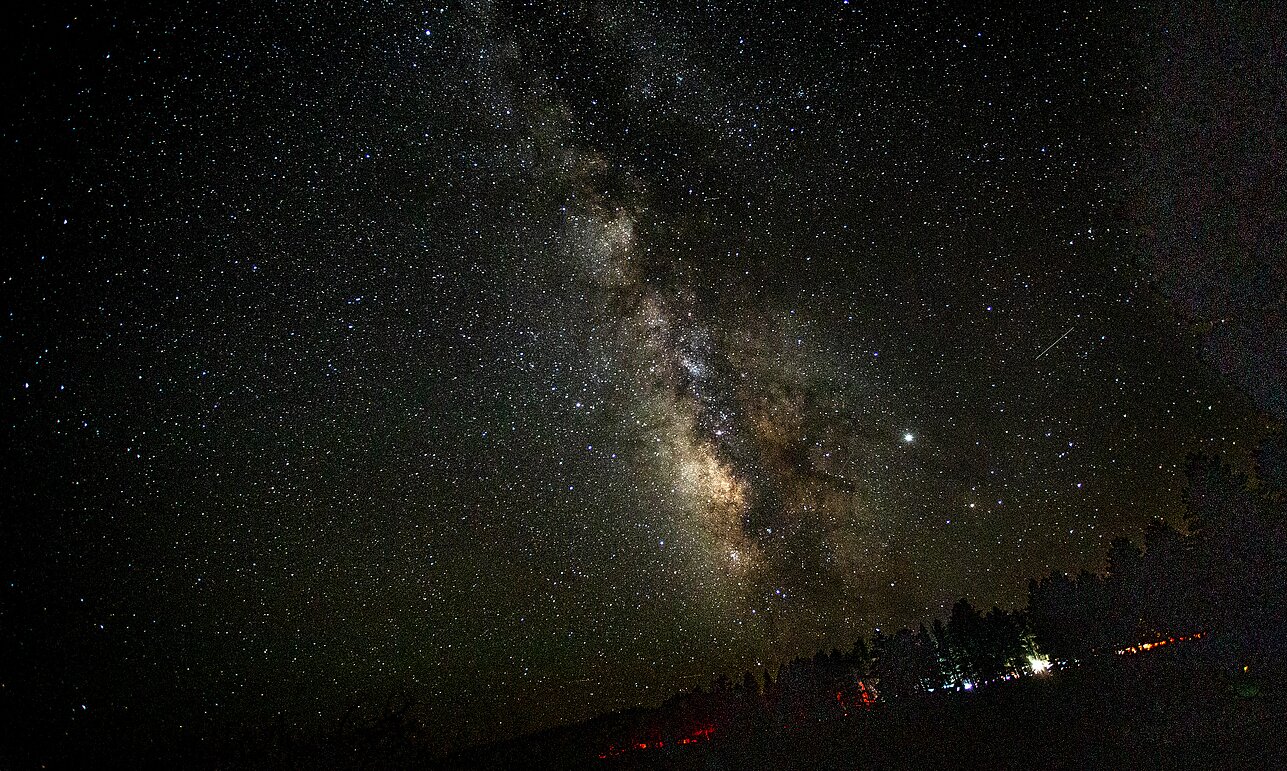 10 proc. žvaigždžių susiduria su kaimynėmis: kaip tai keičia Paukščių Taką?