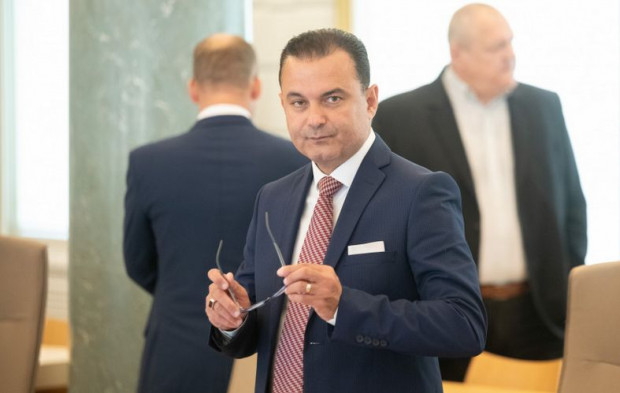 "Neviens ministrs mūsu valstī nav tik precīzi pateicis"; Hosama Abu ...