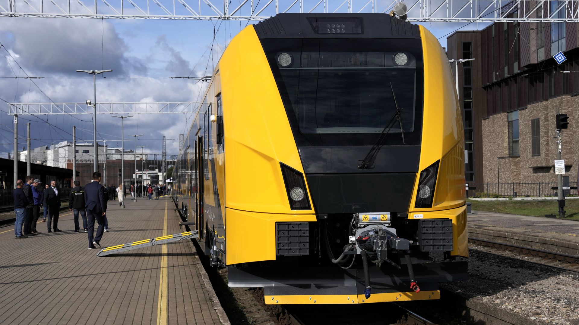 "Pasažieru vilciens" pēc jauno vilcienu saņemšanas mainīs zīmolu uz "Vivi"