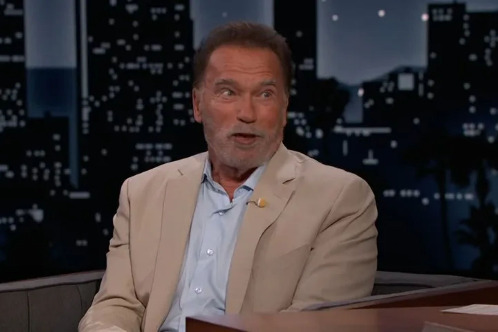 Arnold Schwarzenegger On Donald Trumps 215 Lbs Booking Weight ‘a Little More Like 315 Lbs
