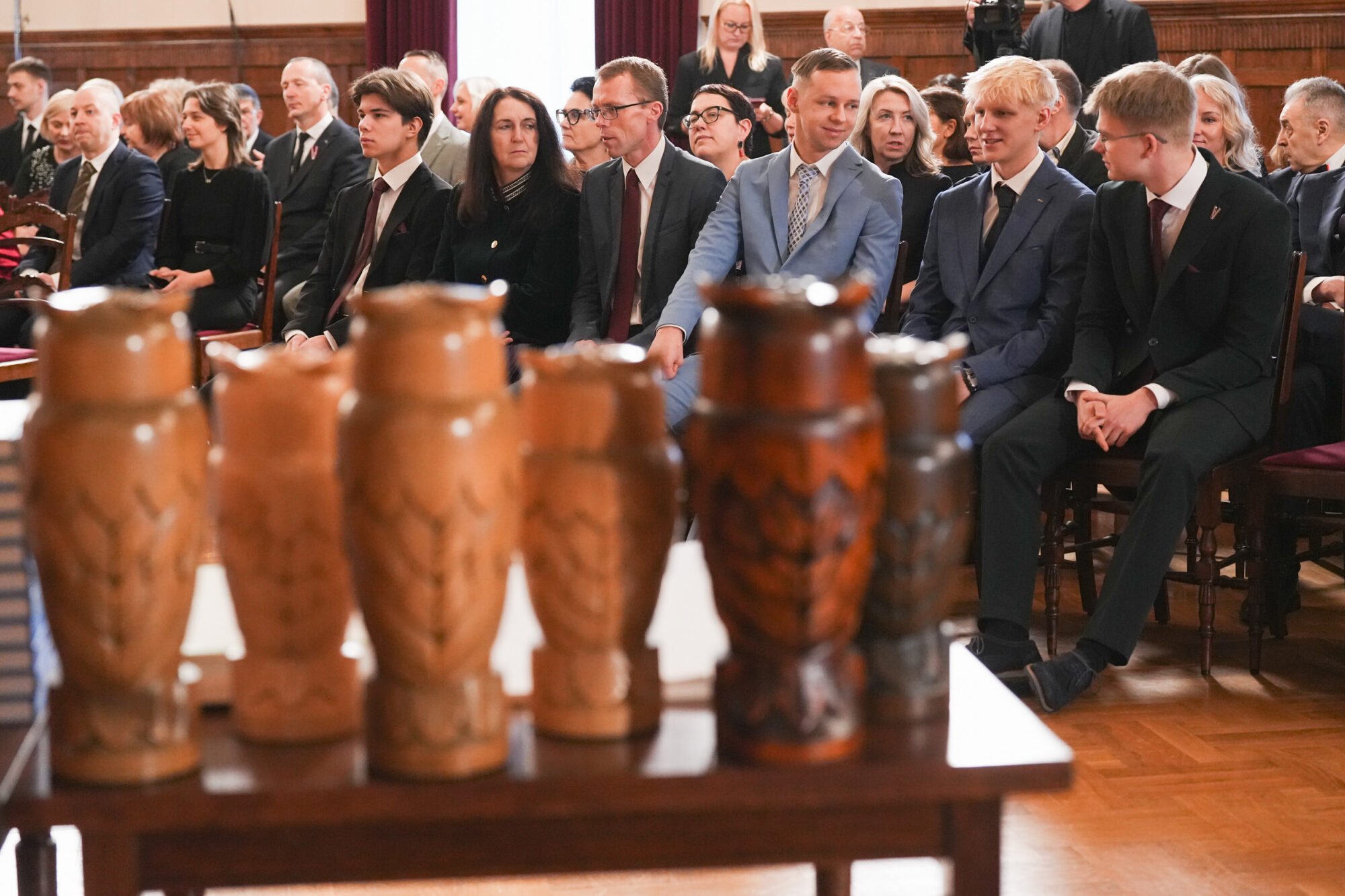 Rīgas pilī godināti eksakto zinātņu jaunie talanti. Latvijas skolēni ...