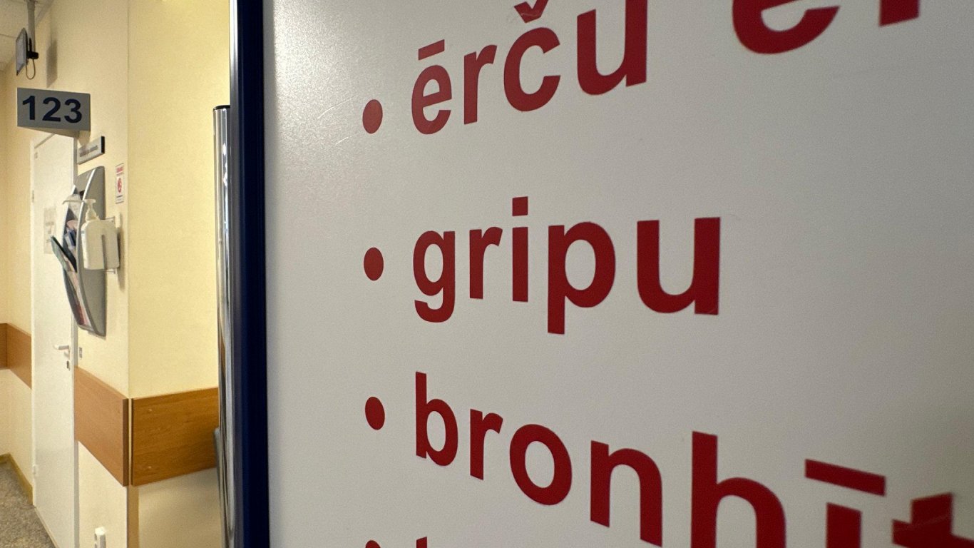 Slimnīcā ieved pat visu ģimeni. Gripa Latvijā neatkāpjas