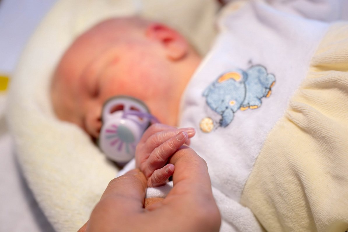 Latvia records under 1,000 newborns for two months in a row